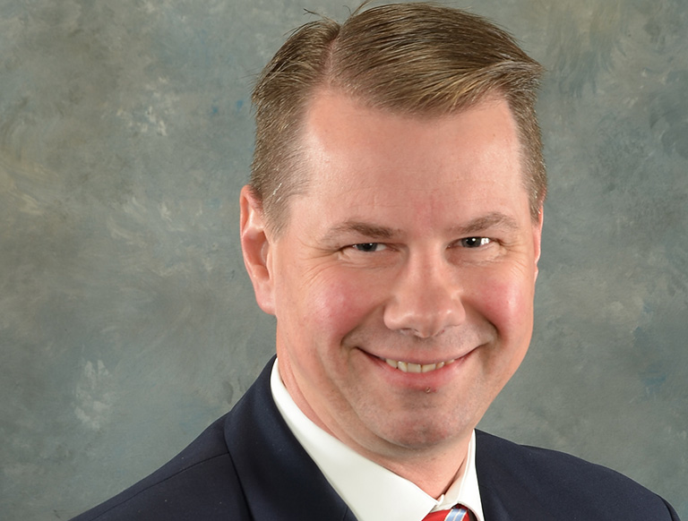 Julius Tabert | CBRE