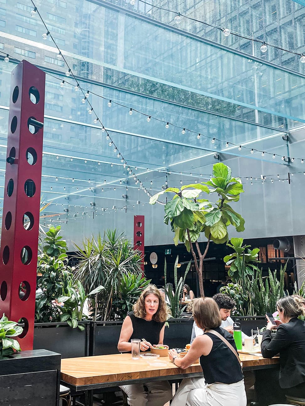 What’s Up With All These Food Halls? | CBRE Japan