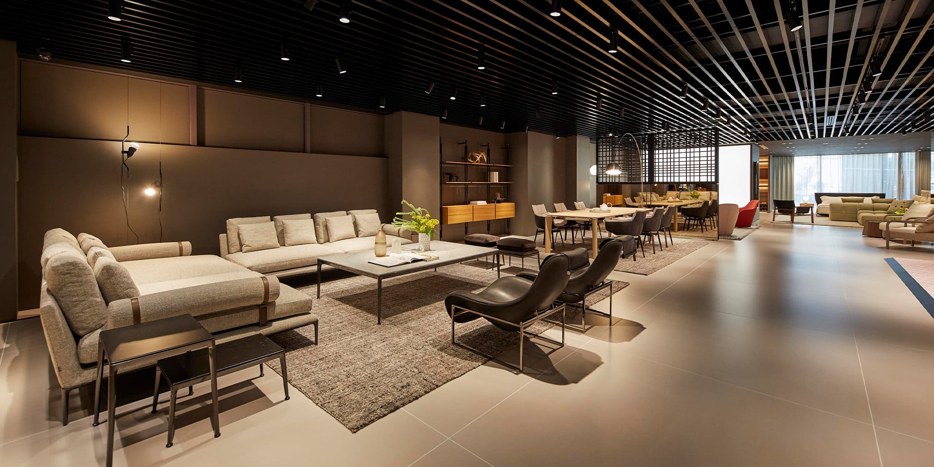 株式会社progetto81 |「B&B Italia Tokyo | Maxalto Tokyo」 | CBRE Japan