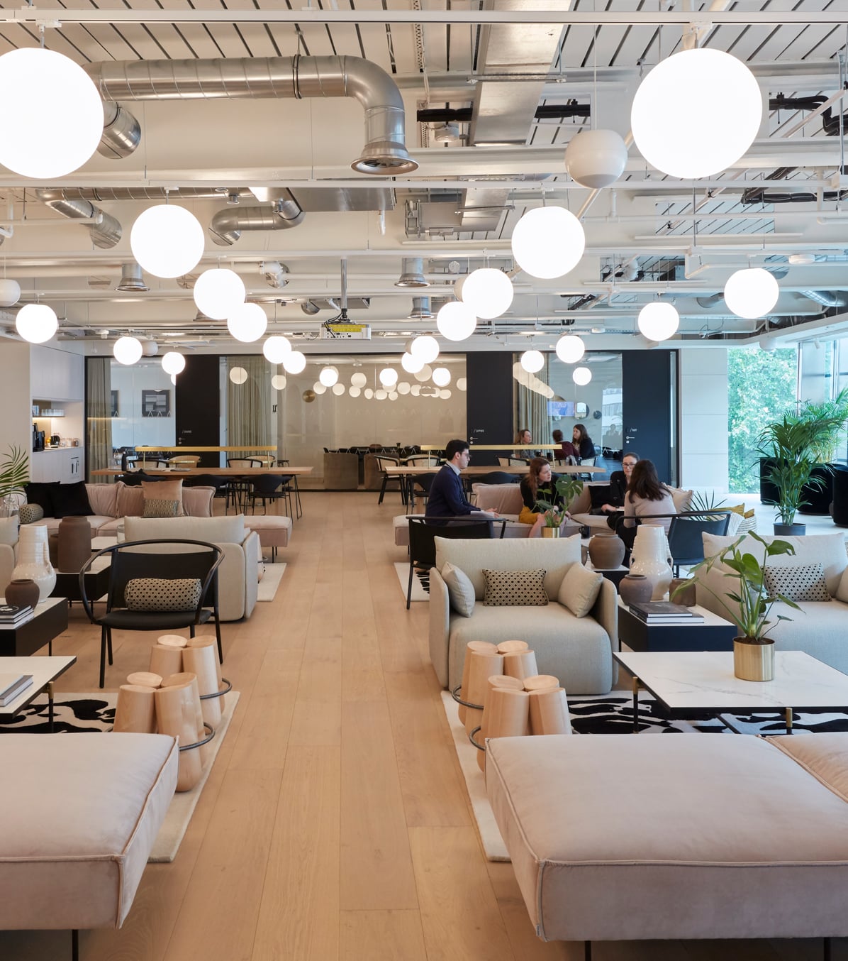 Best Serviced Offices in London: Flexible Workspaces for 2026 | CBRE UK