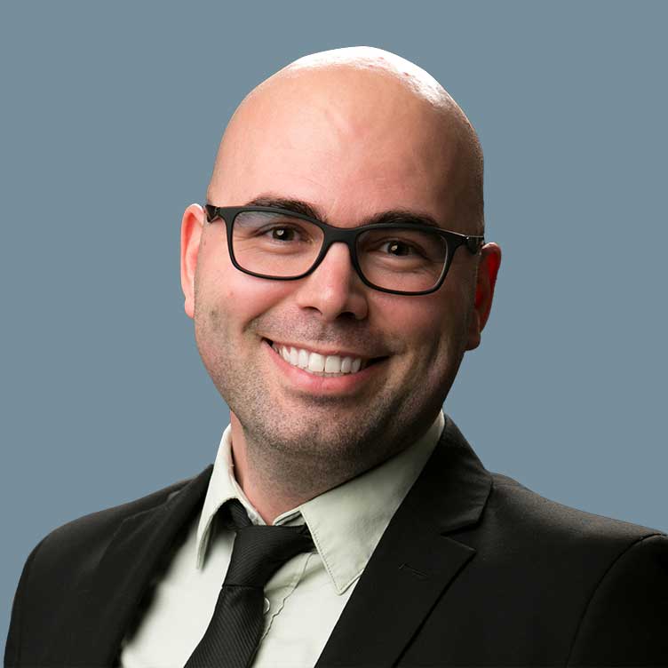 Andy Hozu | CBRE