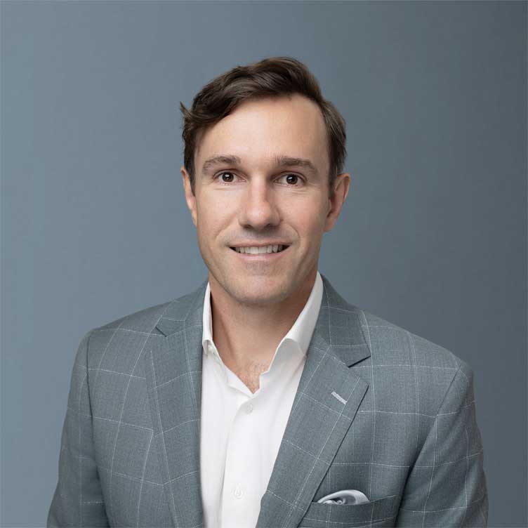 Brett Carr | CBRE