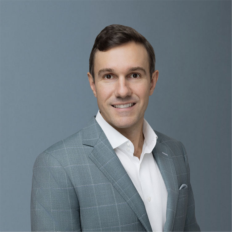 Brett Carr | CBRE