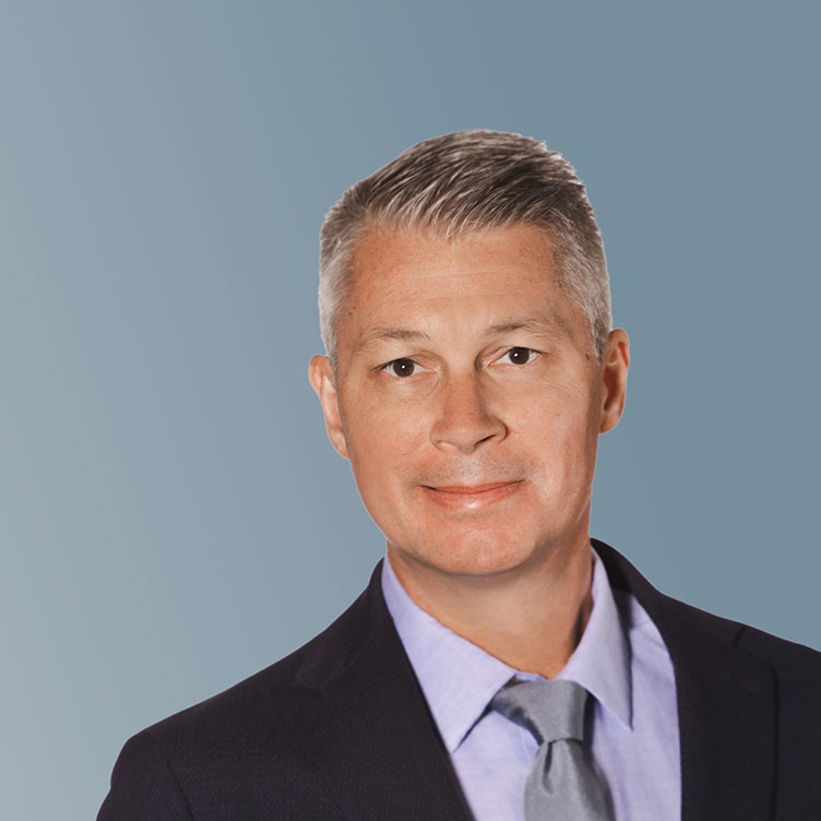 Cameron Thomas | CBRE Japan