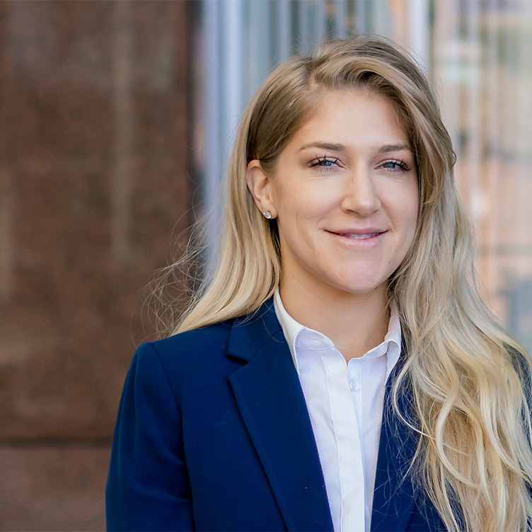 Hannah Curran | CBRE