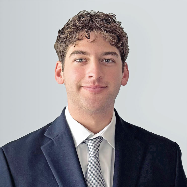 Johnny Hoisington | CBRE