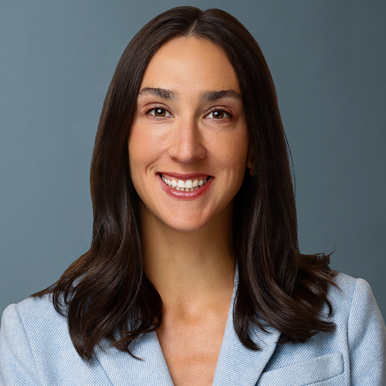 Kate Oliveira | CBRE