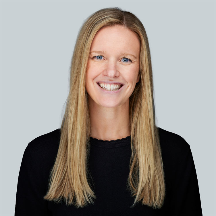 Laura Oakley | CBRE